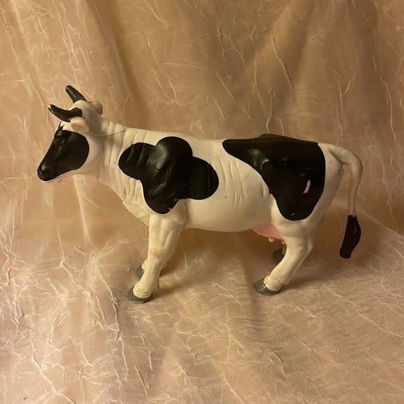 Unbranded | Toys | Cow Figurine Hard Plastic Black And White Spots ...